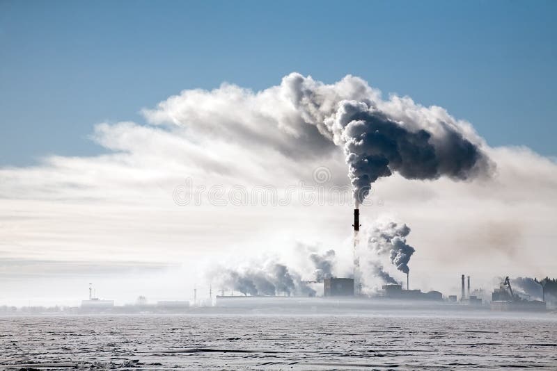 Rook van fabriek stock foto. Image of meer, somber, milieu - 30530228