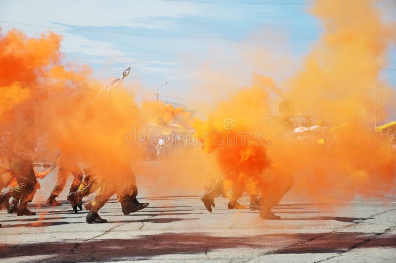 Rookgordijn redactionele stock afbeelding. Image of kanon - 15945824