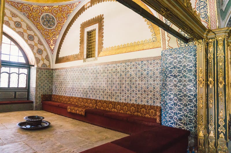 Room at Topkapi Palace editorial photo. Image of historic - 360225306