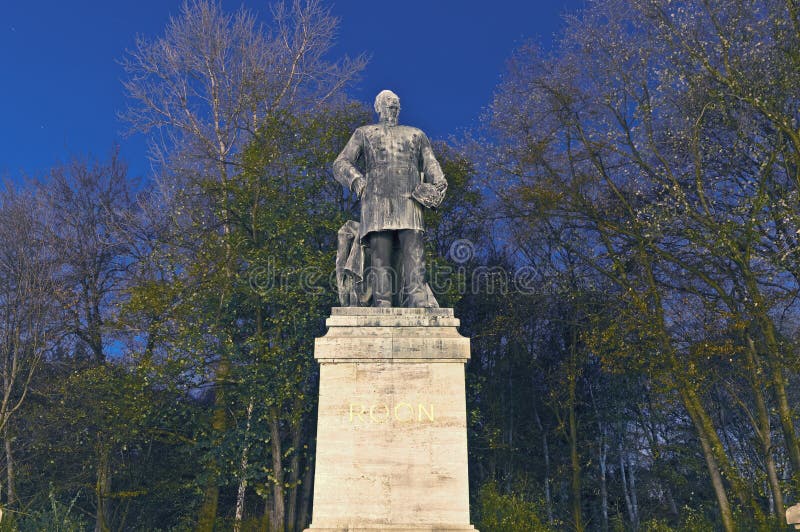 Roon Statue in Berlin stock image. Image of roon, monument - 30986587