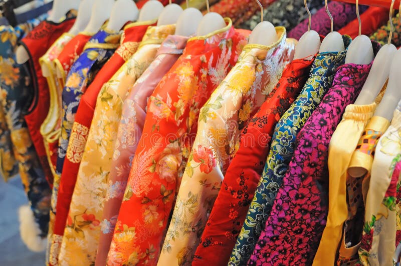 Ropa De Seda Tradicional China Imagen de archivo - Imagen de hermoso ...