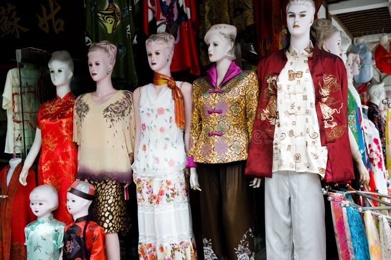 Ropa tradicional china foto de archivo. Imagen de chaqueta - 12841972