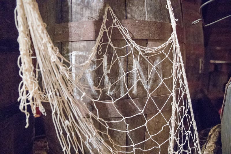 Rope net cover wooden box stock image. Image of rope - 109832171