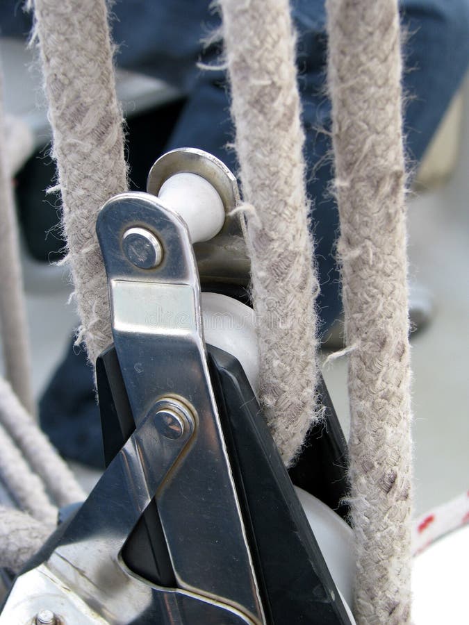 Rope And Pulley Picture. Image: 5564140