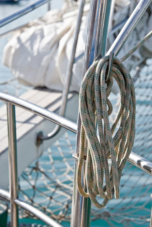Rope Fasten On Stake Of Yacht Stock Image - Image of sport, metal: 22656681