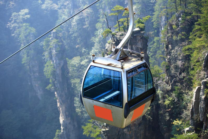 Ropeway à Zhangjiajie image stock. Image du asiatique - 34466489