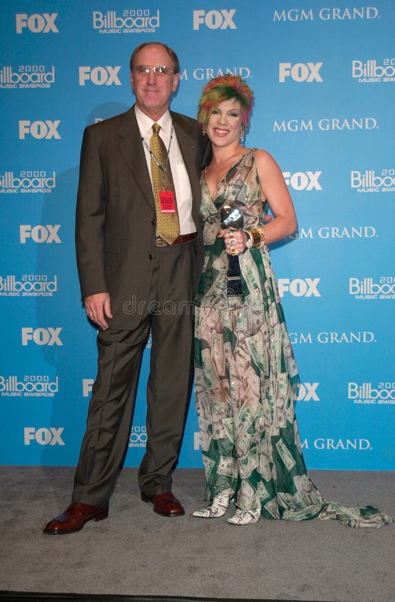 Rosa, estrella del pop foto editorial. Imagen de estrella - 36734956