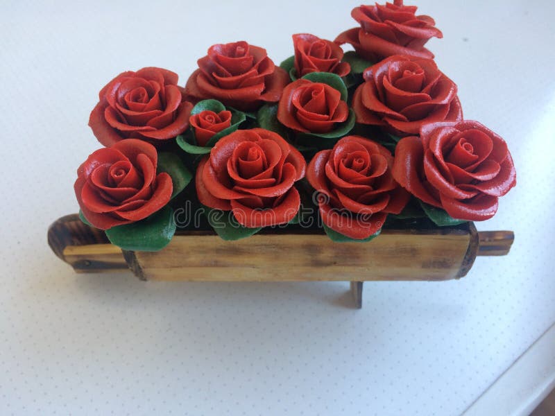 Rose Hecha a Mano Del Rojo Del Color Del Pan Imagen de archivo - Imagen ...