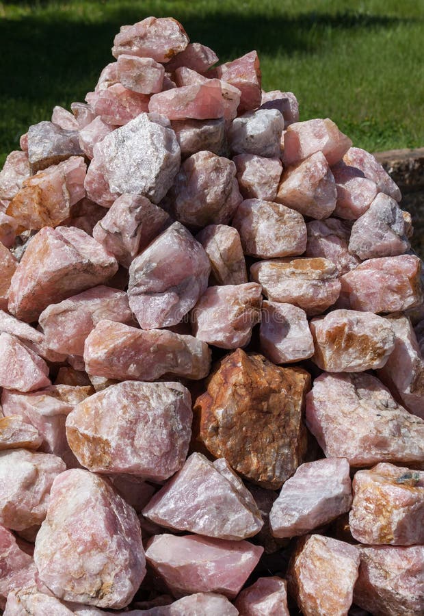 Rose Quartz Pile stock photo. Image of outdoor, element - 166709328