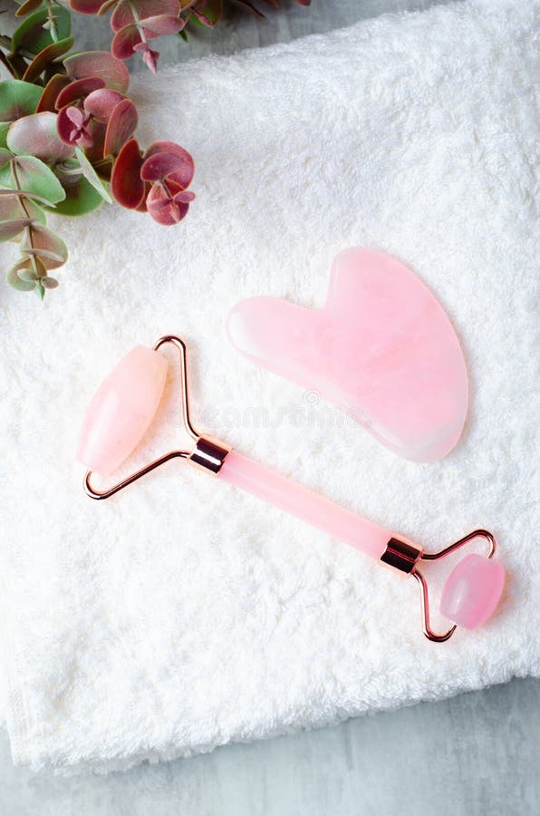 Rose Quartz Roller and Gua Sha Tool, Facial Lifting Massage Treatment ...
