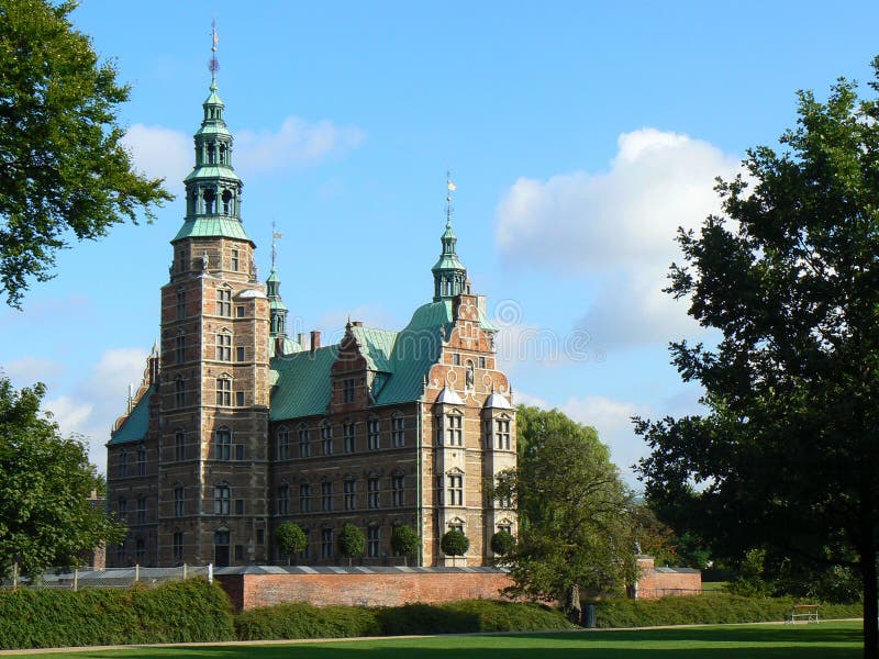 Rosenborg Castle stock photo. Image of slot, lange, roses - 16232560