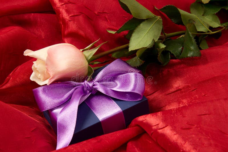 Roses and gift box stock image. Image of valentine, fresh - 17975225