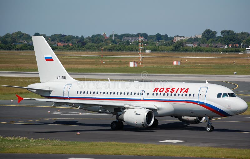 Rossiya Airbus 319 editorial stock photo. Image of sunny - 18353548