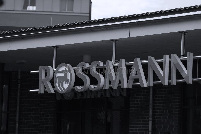 Rossmann Drogerie redaktionelles foto. Bild von obacht - 60378976