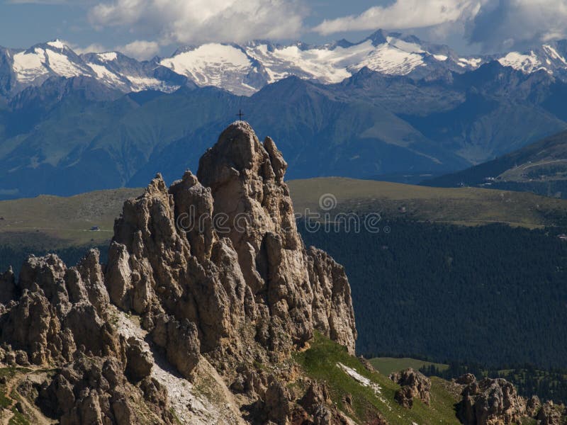Rosszahne, Rotsachtige Bergtop Met Waaier Stock Foto - Image of berg ...
