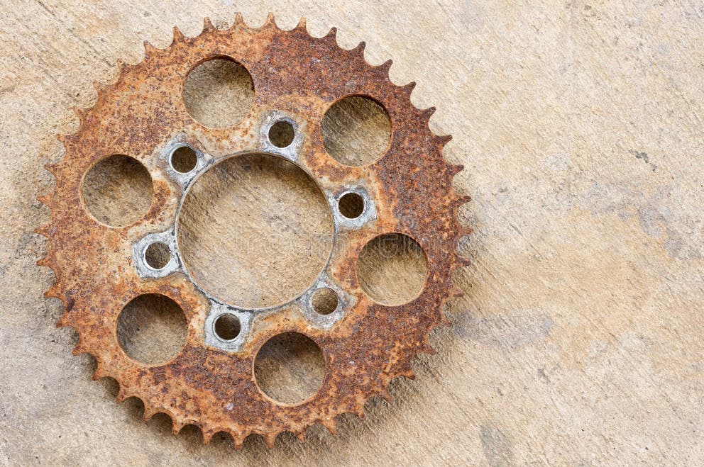 Rostig cogwheel arkivfoto. Bild av maskin, rost, kugge - 49483856