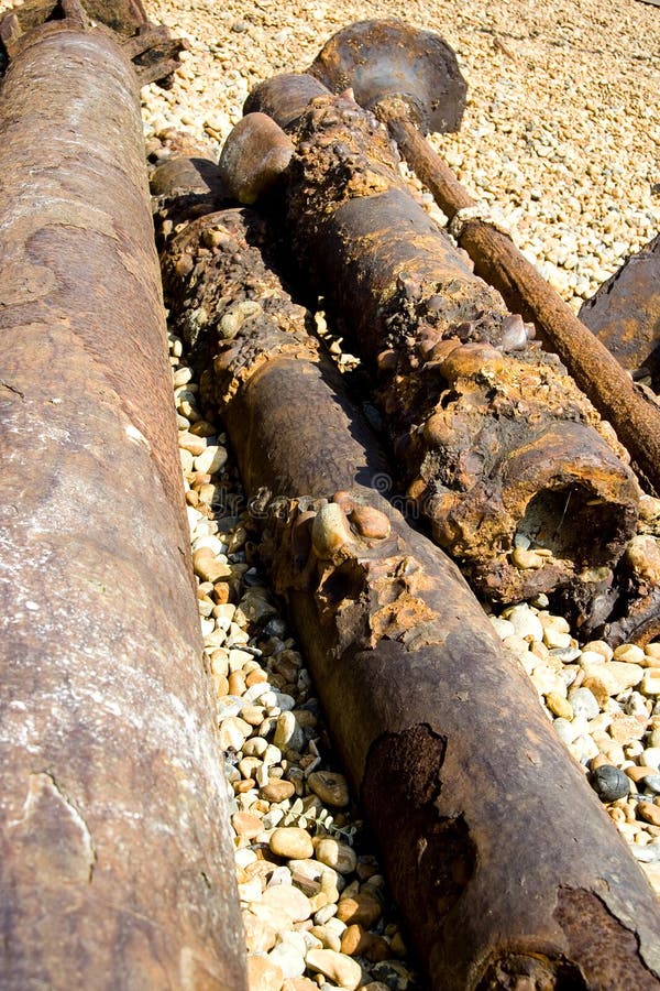 Alte Rostige Rohre, Die Gealterte Verwitterte Lokalisierte Vertikale ...