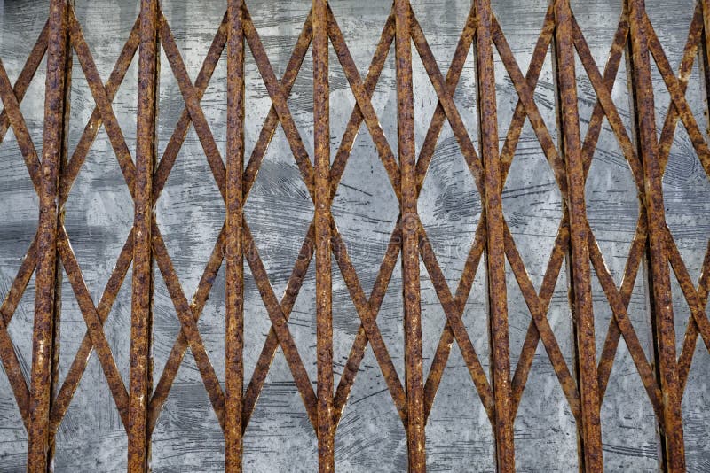 Eisengitter Stock-Fotos - Laden Sie 688 Royalty-Free Fotos herunter