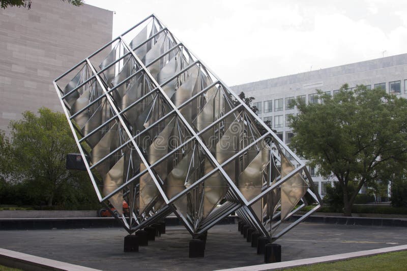 Rotating Sculpture Near National Mall Editorial Image - Image of shape ...