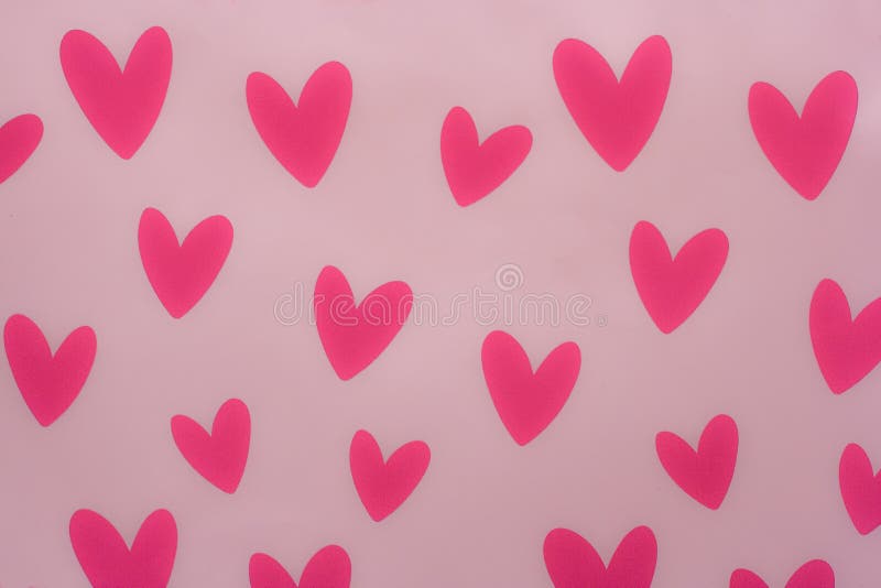Rote Herzen Mit Rosa Hintergrund Stockbild - Bild von rote, rosa: 136445845