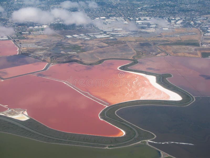 Roter See stockfoto. Bild von zentral, beschmutzt, industrie - 10779400