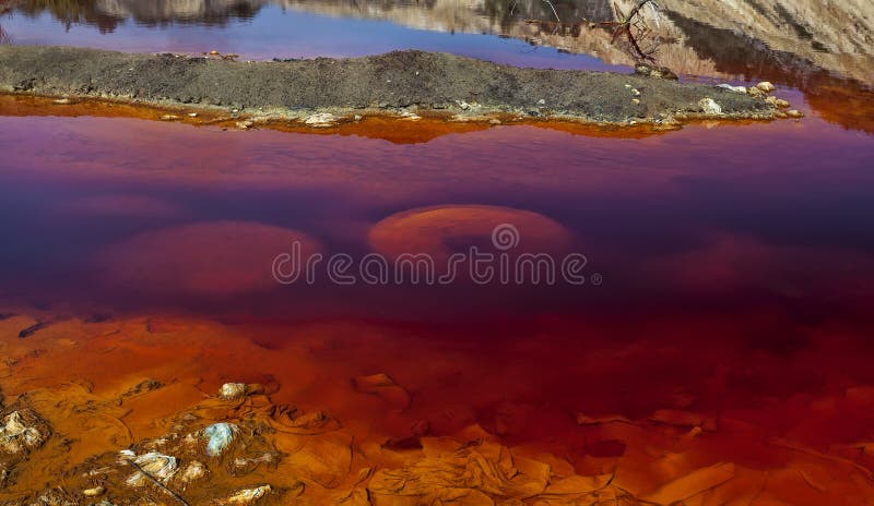 Roter See 19 stockbild. Bild von reflexion, beschmutzt - 61393031