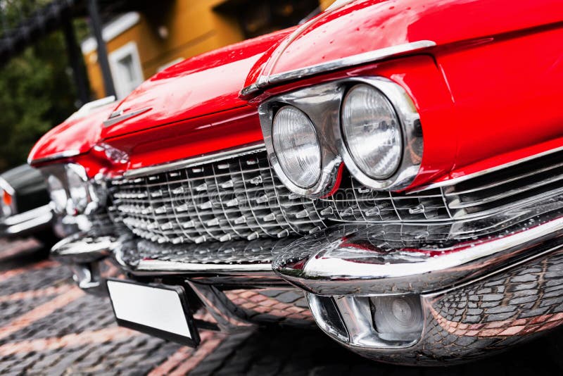 Rotes Auto stockfoto. Bild von automobil, kühler, anschlagpuffer - 44797944