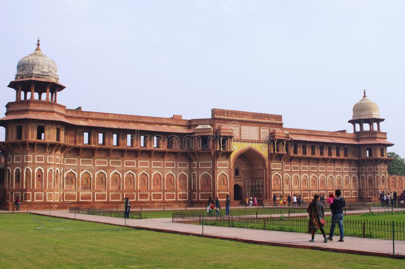 Rotes Fort, Agra, Indien redaktionelles bild. Bild von palast - 53156675