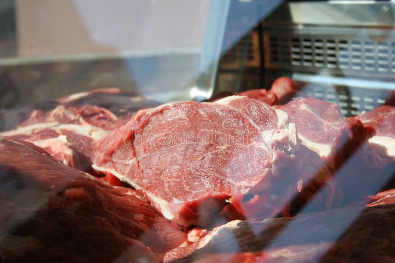 Rotes Rohes Rindfleischsteakfleisch Stockfoto - Bild von muskel ...