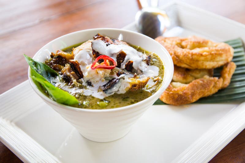 Roti with Chicken Curry Dip Stock Image - Image of restaurant, fresh ...