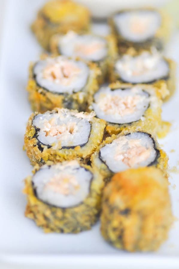 Rotolo Del Giapponese O Di Maki Fotografia Stock - Immagine di roba ...