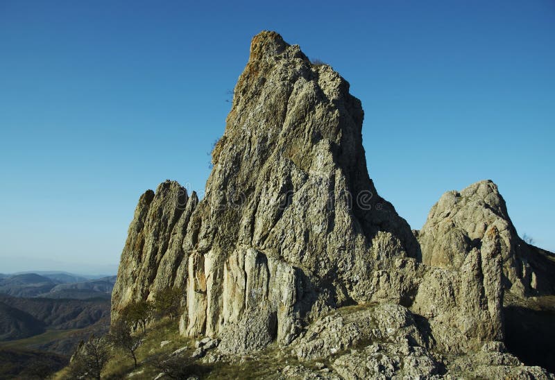 Rots stock afbeelding. Image of rots, nave, stijging, openlucht - 1560891
