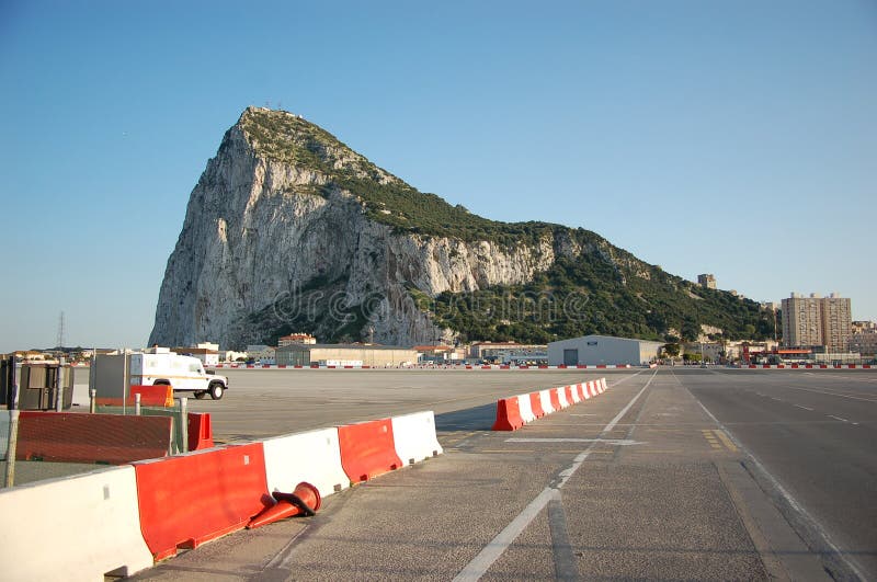 Lucht Mening Van Strand En Hotel Op Gibraltar Stock Foto - Image of ...