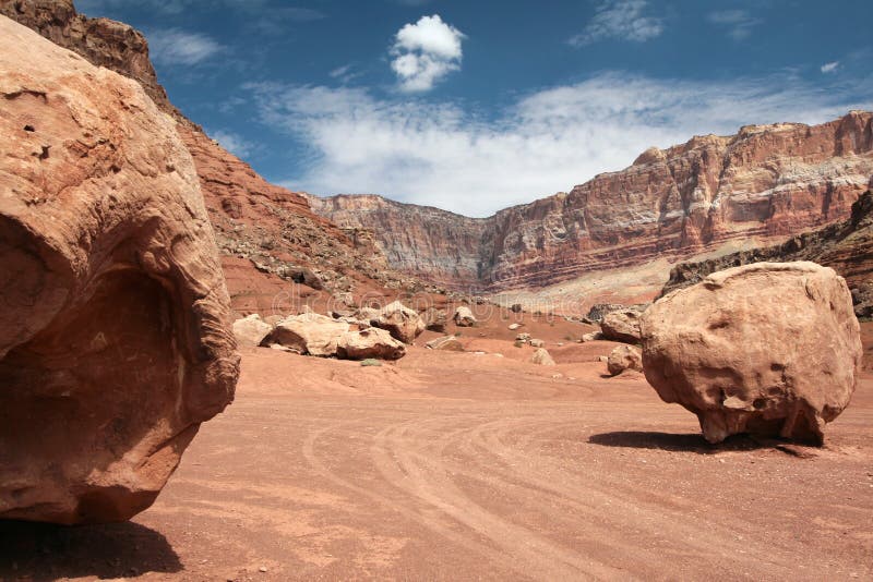 Rotsen stock foto. Image of avontuur, groot, geologie - 3152400