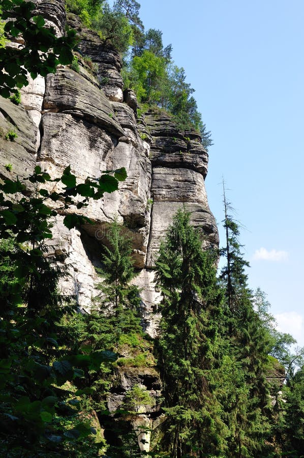 Rotsen stock foto. Image of rotsen, steil, toerisme, duitsland - 32656448