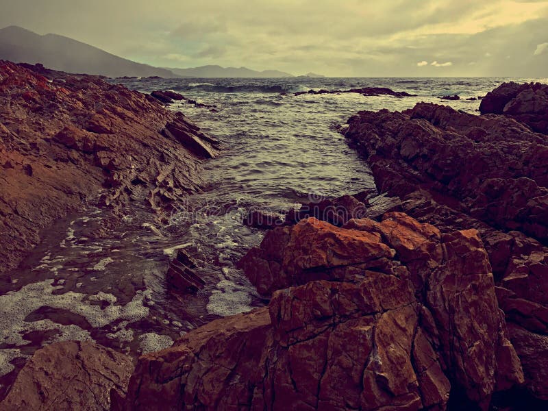 Rotsen stock afbeelding. Image of avontuur, rotsen, weinig - 97210639