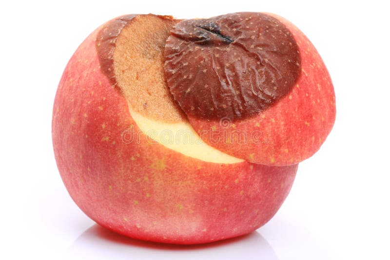 Rotte appel stock foto. Afbeelding bestaande uit half - 51745846