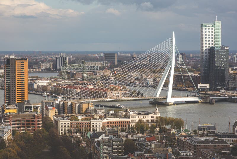 Rotterdam stad redaktionell arkivbild. Bild av holländare - 104030212