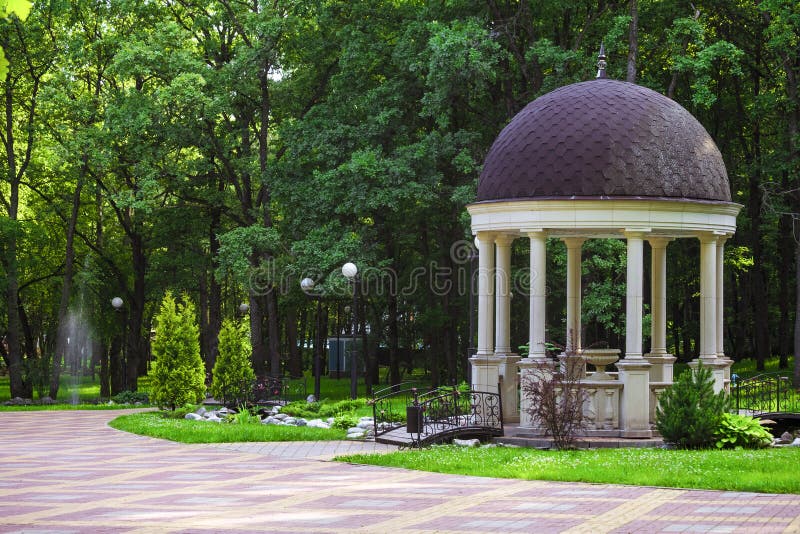 Rotunda stock image. Image of bridges, peaceful, architecture - 81289219