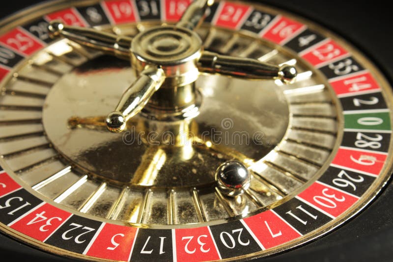 Roue de roulette photo stock. Image du numéro, fermer - 3446408