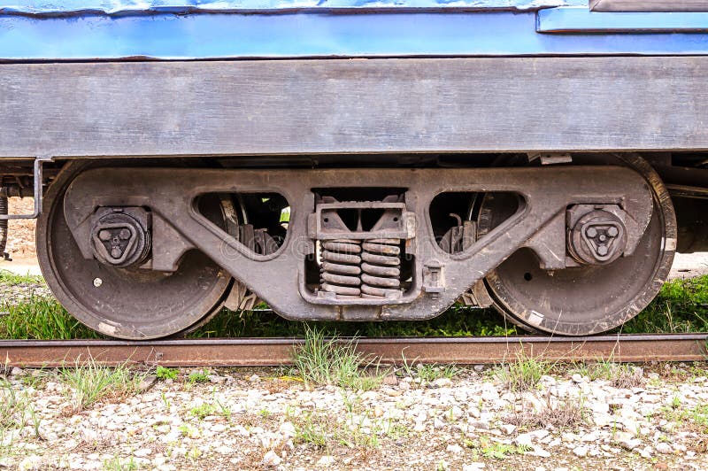 Roue De Train Sur Le Chemin De Fer Photo stock - Image du antique ...
