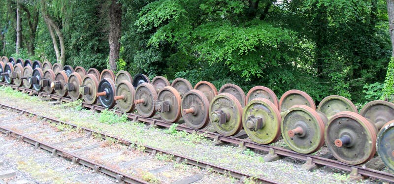 Roues Ferroviaires De Rechange Image stock - Image du ferroviaires ...