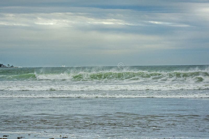 Simple Long Rolling Wave Along the Beach Stock Image - Image of ...