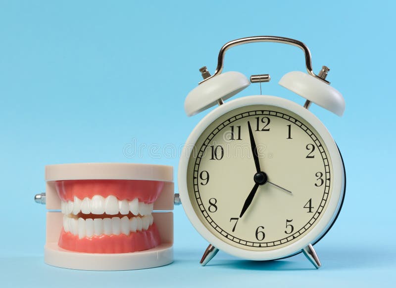 The Clock with Teeth from Pointer Stock Image - Image of smile, blank ...