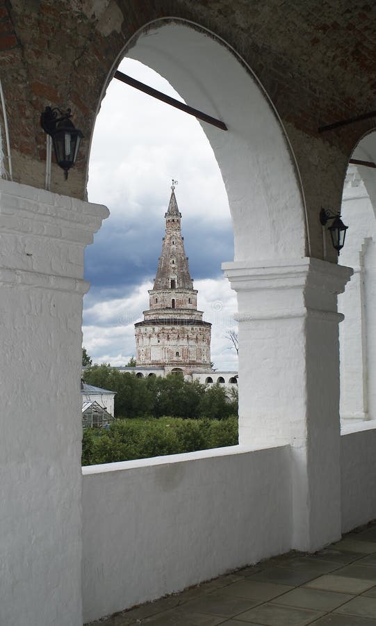 Round Arch in Ancient Building Stock Photo - Image of blue, ancient ...