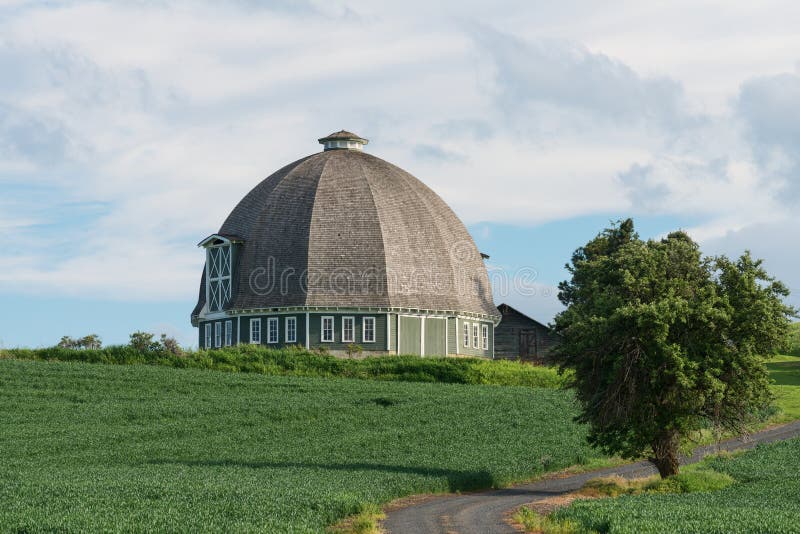 Round barn stock photo. Image of fertile, farmland, farming - 55964588