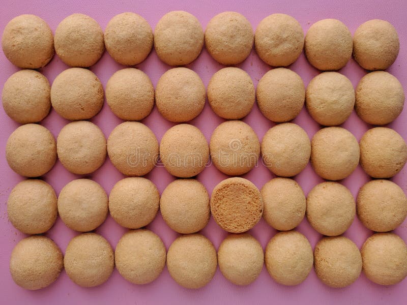 Round Biscuit Pattern Background, Biscuits Neatly Arranged Stock Photo ...