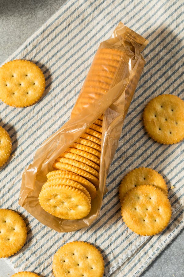 Round Brown Healthy Crackers Stock Photo - Image of crackers, golden ...