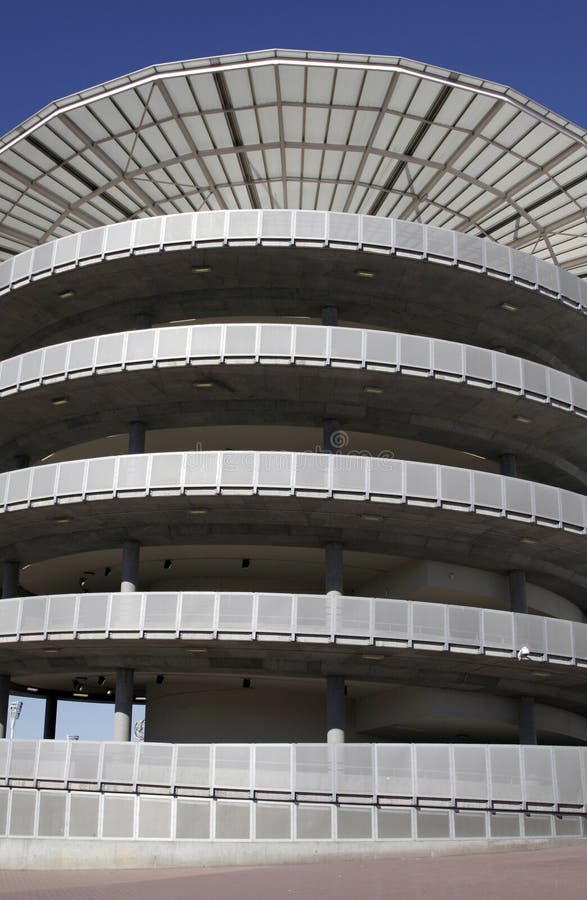 Round Building Picture. Image: 3077038