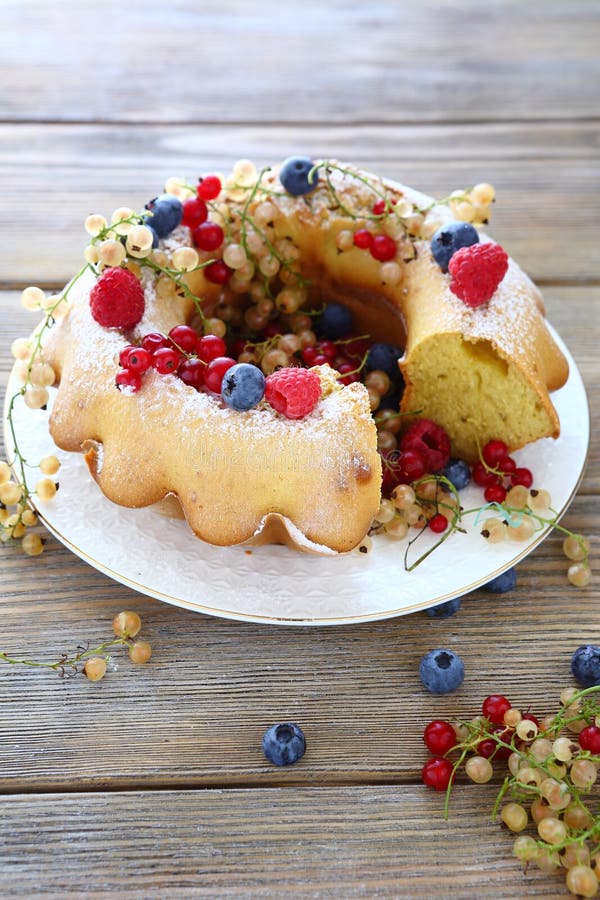 Round Cake with Summer Berries Stock Photo - Image of closeup ...
